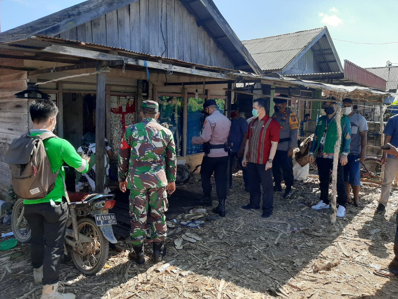 Polsek Kapuas Timur Bersama TNI Laksanakan Kegiatan Liwar Langkar ...