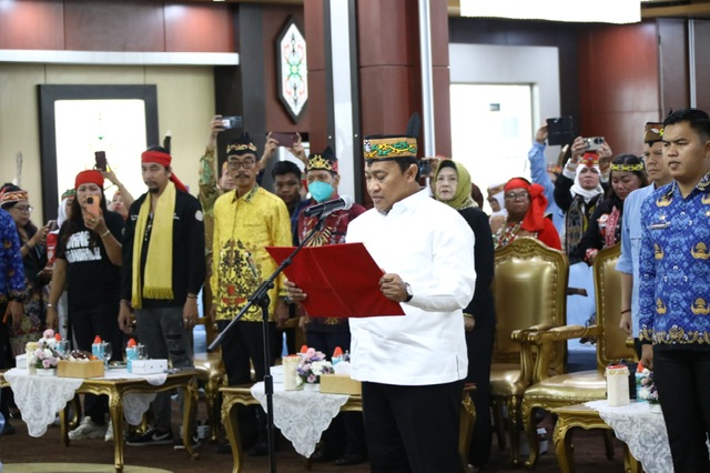 Wagub Edy Pratowo Lantik Pengurus KWOD 2025–2030 - NusaKalimantan.Com